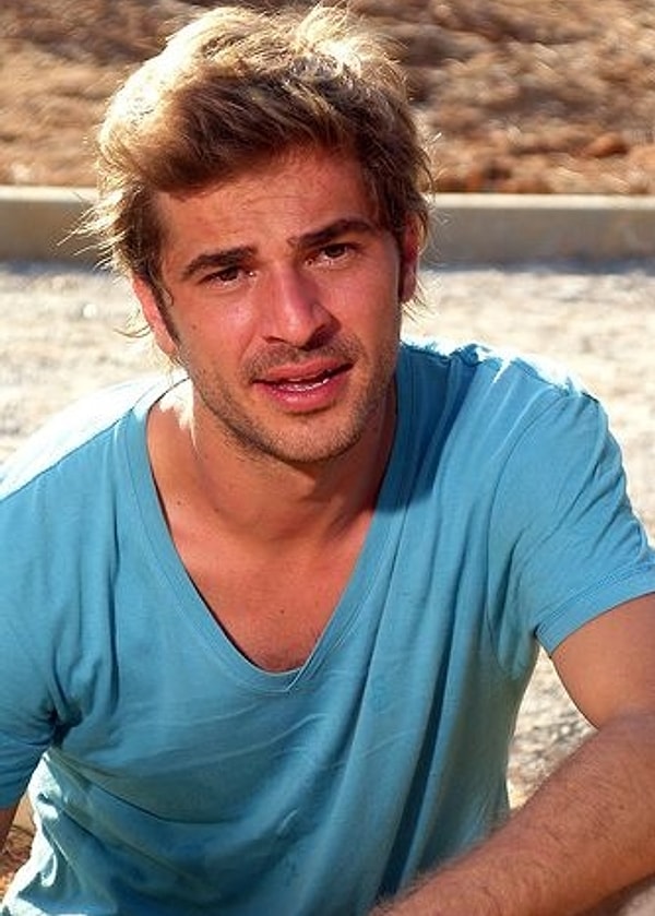 Engin Altan Düzyatan Kimdir? Engin Altan Düzyatan Kaç Yaşında, Aslen ...